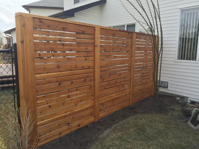 Arbors, Pergolas and Privacy Screens - Chinook Landscaping Calgary