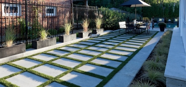 Modern patio Ideas - Chinook Landscaping Calgary